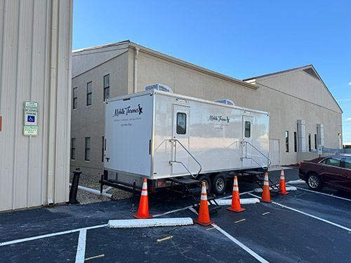 Bathroom Trailer Rentals | Mobile Thrones