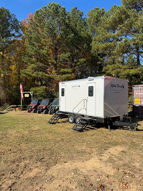 Bathroom Trailer Rentals | Mobile Thrones