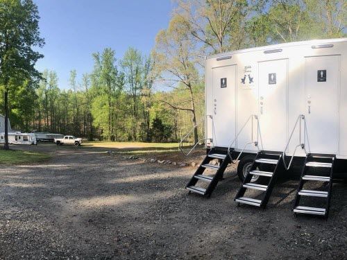 Restroom Trailer Rental Uses | Mobile Thrones